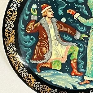 Palekh | Jewelry | Vintage Palekh Brooch Wintering With Artists ...